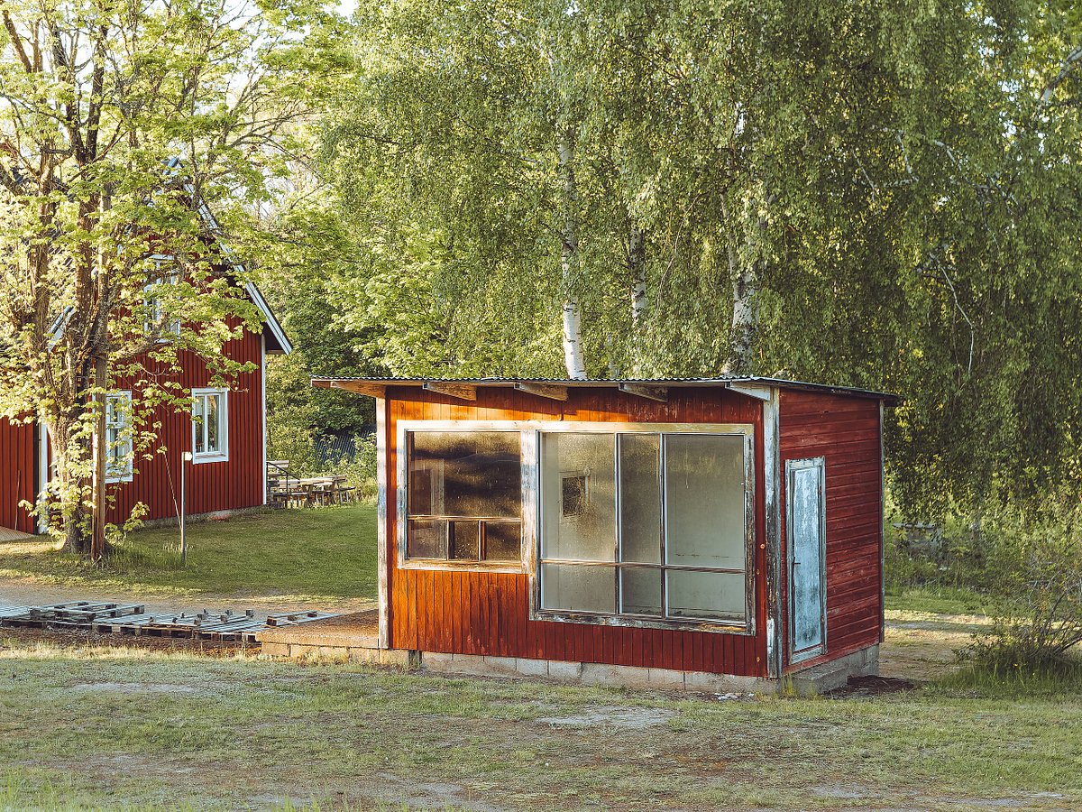 Neighbourhood | VISUAL COGITATIONS