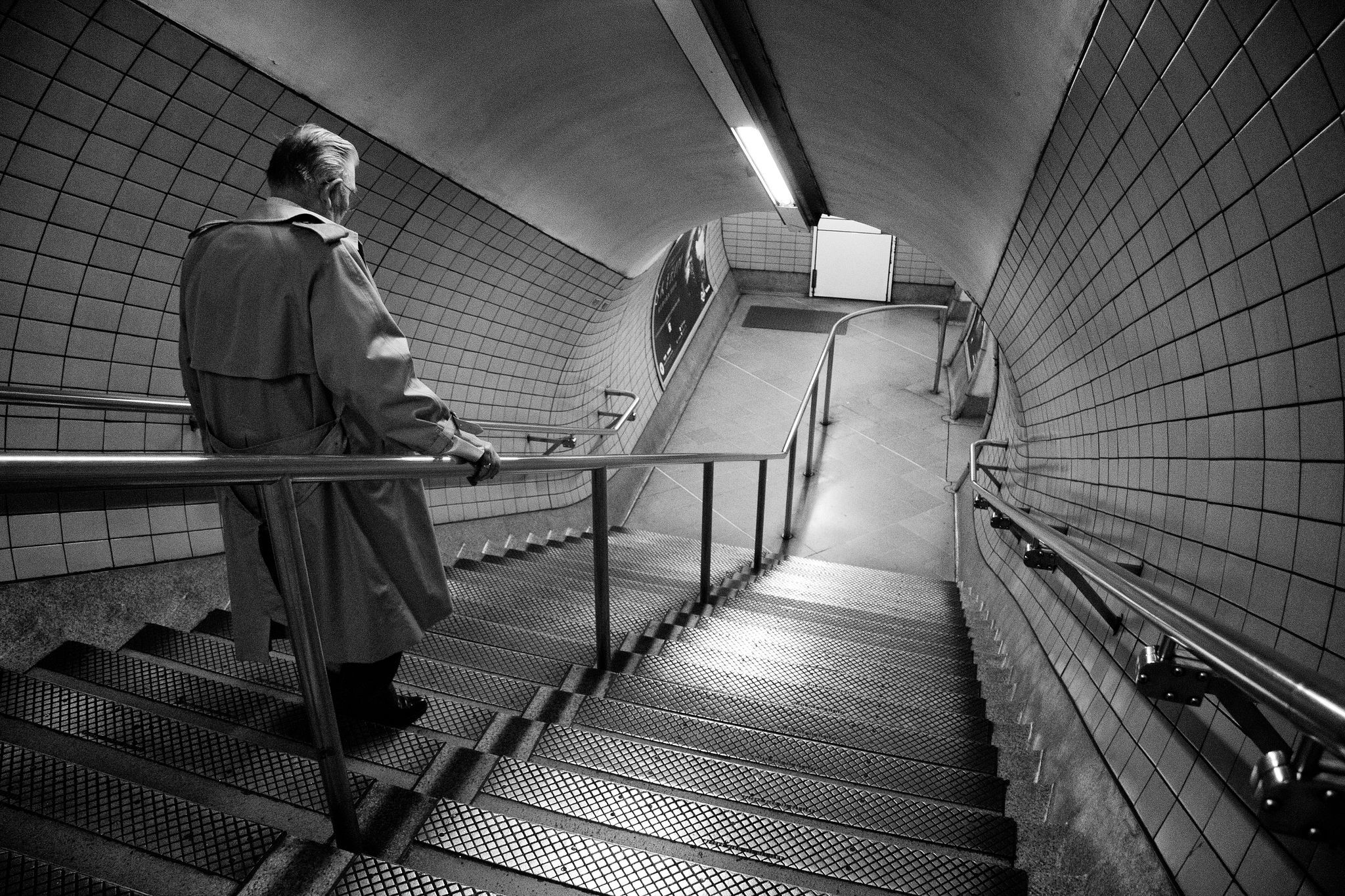 London Street Photography | Linda Wisdom | Urban Photography ...